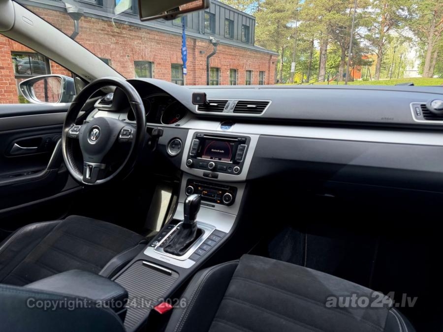 Grey Volkswagen CC / Passat CC 2011 in Tallinn, with an engine capacity of 2.00 L and mileage of 237 thousand km for 6999 €, photo 10 on AUTOMOTO.COM.LV