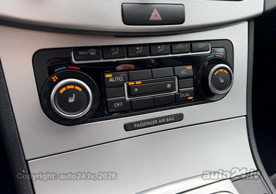 Grey Volkswagen CC / Passat CC 2011 in Tallinn, with an engine capacity of 2.00 L and mileage of 237 thousand km for 6999 €, photo 17 on AUTOMOTO.COM.LV