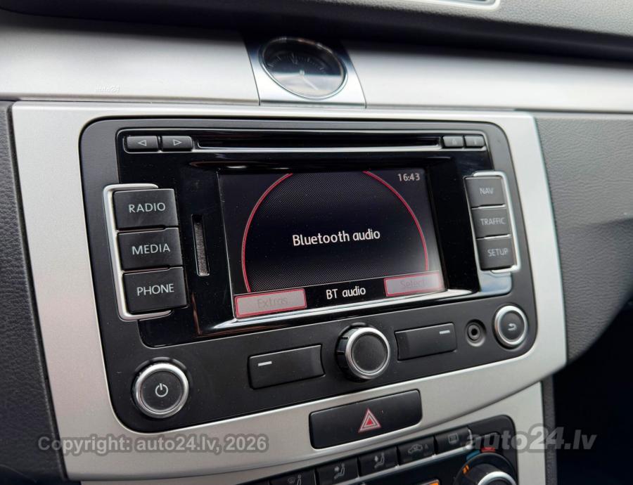 Grey Volkswagen CC / Passat CC 2011 in Tallinn, with an engine capacity of 2.00 L and mileage of 237 thousand km for 6999 €, photo 19 on AUTOMOTO.COM.LV