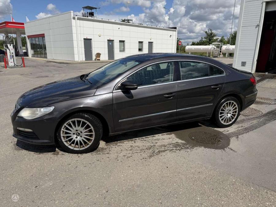 Pelēks Volkswagen CC / Passat CC 2011 Šauļi, ar dzinēja tilpumu 1.80 L un nobraukumu 317 tūkst. km par 2600 €, foto 4 vietnē AUTOMOTO.COM.LV