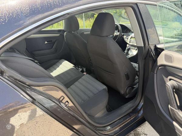 Pelēks Volkswagen CC / Passat CC 2011 Šauļi, ar dzinēja tilpumu 1.80 L un nobraukumu 317 tūkst. km par 2600 €, foto 10 vietnē AUTOMOTO.COM.LV
