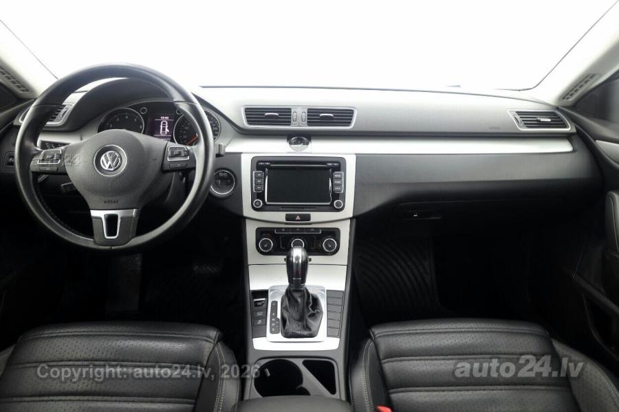 Grey Volkswagen CC / Passat CC 2012 in Tallinn, with an engine capacity of 2.00 L and mileage of 214 thousand km for 3799 €, photo 5 on AUTOMOTO.COM.LV