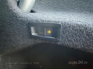 Grey Volkswagen CC / Passat CC 2013 in Tallinn, with an engine capacity of 2.00 L and mileage of 327 thousand km for 5990 €, photo 18 on AUTOMOTO.COM.LV
