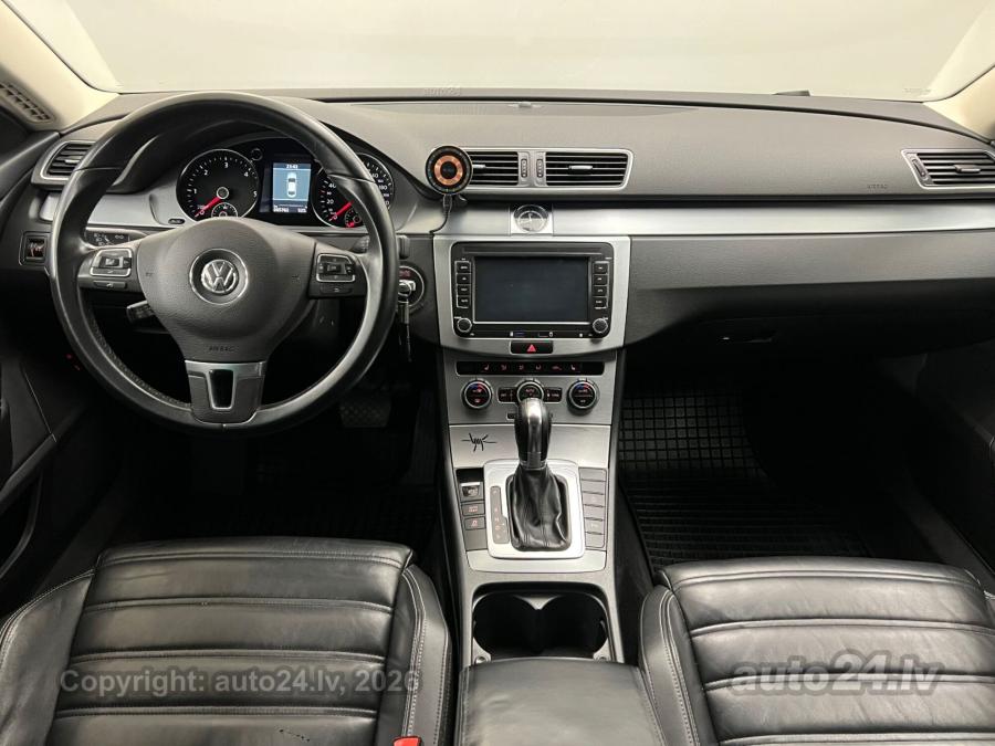 Pelēks Volkswagen CC / Passat CC 2013 Pērnava, ar dzinēja tilpumu 2.00 L un nobraukumu 266 tūkst. km par 7490 €, foto 14 vietnē AUTOMOTO.COM.LV
