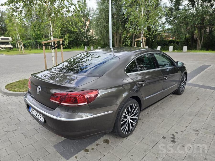 Pelēks Volkswagen CC / Passat CC 2013 Rīga, ar dzinēja tilpumu 2.00 L un nobraukumu 55 tūkst. km par 12300 €, foto 5 vietnē AUTOMOTO.COM.LV