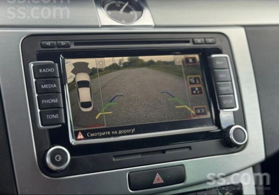Grey Volkswagen CC / Passat CC 2013 in Jelgava, with an engine capacity of 2.00 L and mileage of 404 thousand km for 7500 €, photo 8 on AUTOMOTO.COM.LV
