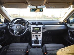 Grey Volkswagen CC / Passat CC 2014 in Tartu, with an engine capacity of 2.00 L and mileage of 407 thousand km for 6800 €, photo 8 on AUTOMOTO.COM.LV