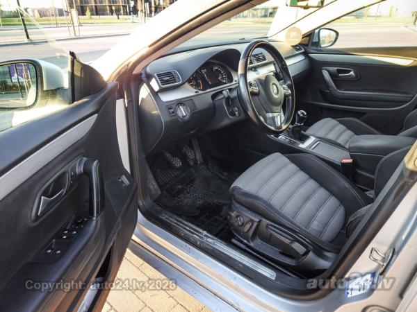 Grey Volkswagen CC / Passat CC 2014 in Tartu, with an engine capacity of 2.00 L and mileage of 407 thousand km for 6800 €, photo 8 on AUTOMOTO.COM.LV