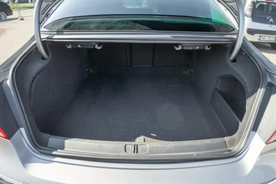 Grey Volkswagen CC / Passat CC 2014 in Liepaja, with an engine capacity of 2.00 L and mileage of 269 thousand km for 12800 €, photo 12 on AUTOMOTO.COM.LV