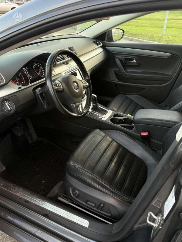 Volkswagen CC / Passat CC 2016 in Palanga on AUTOMOTO.COM.LV Grey Volkswagen CC / Passat CC 2016 in Palanga, with an engine capacity of 1.98 L and mileage of 173 thousand km for 6600 €, photo 9 on AUTOMOTO.COM.LV