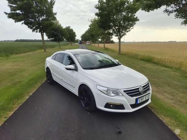 White Volkswagen CC / Passat CC 2010 in Radviliskis, with an engine capacity of 2.00 L and mileage of 361 thousand km for 3900 €, photo 1 on AUTOMOTO.COM.LV