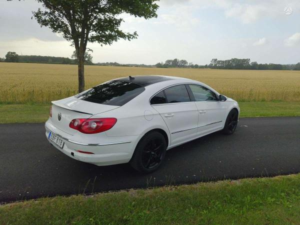 White Volkswagen CC / Passat CC 2010 in Radviliskis, with an engine capacity of 2.00 L and mileage of 361 thousand km for 3900 €, photo 4 on AUTOMOTO.COM.LV
