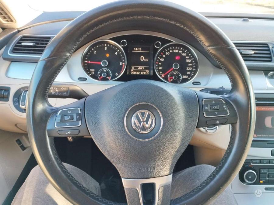 Balts Volkswagen CC / Passat CC 2011 Šauļi, ar dzinēja tilpumu 1.97 L un nobraukumu 369 tūkst. km par 2900 €, foto 9 vietnē AUTOMOTO.COM.LV