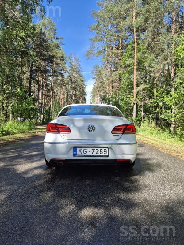 White Volkswagen CC / Passat CC 2012 in Riga, with an engine capacity of 2.00 L and mileage of 337 thousand km for 7400 €, photo 6 on AUTOMOTO.COM.LV