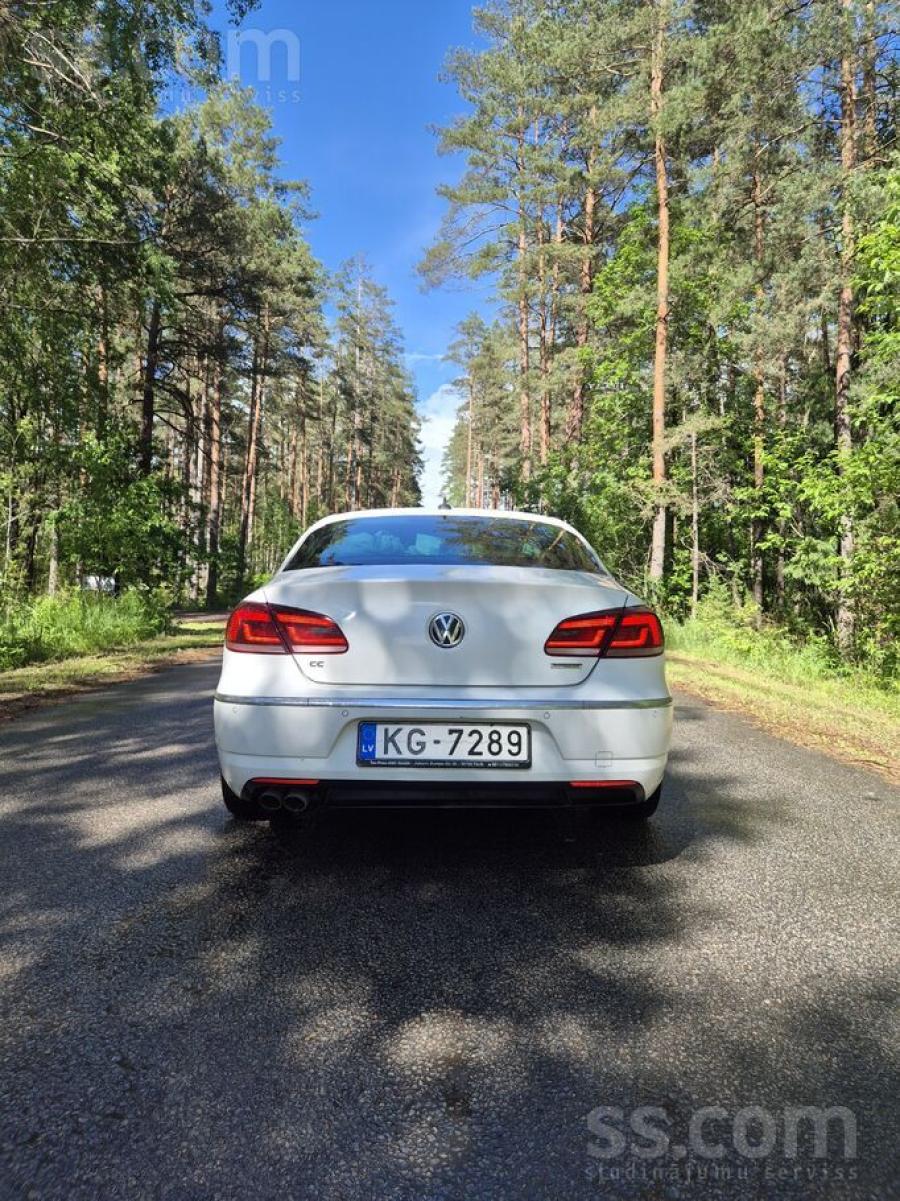 White Volkswagen CC / Passat CC 2012 in Riga, with an engine capacity of 2.00 L and mileage of 337 thousand km for 7400 €, photo 7 on AUTOMOTO.COM.LV