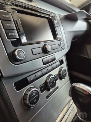 White Volkswagen CC / Passat CC 2012 in Riga, with an engine capacity of 2.00 L and mileage of 337 thousand km for 7400 €, photo 12 on AUTOMOTO.COM.LV