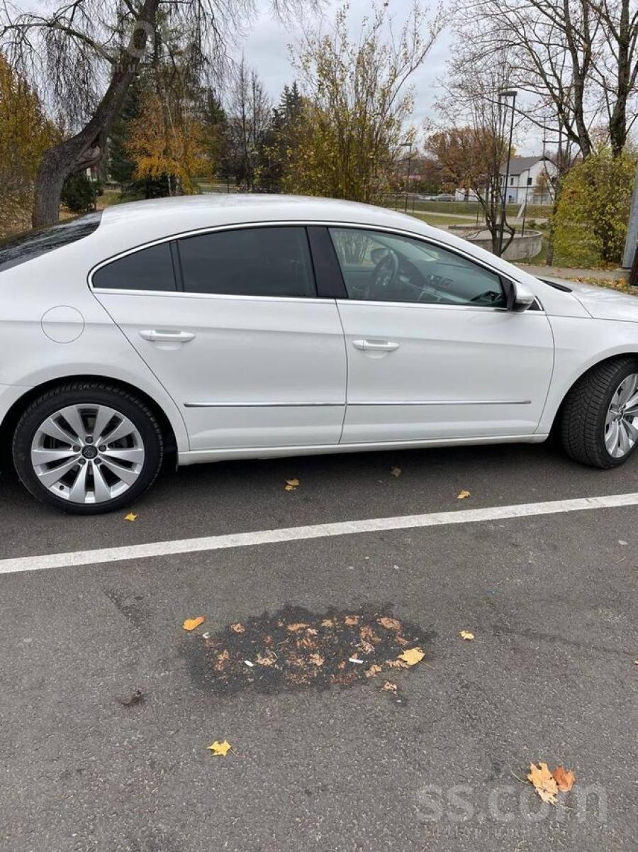 White Volkswagen CC / Passat CC 2013 in Riga, with an engine capacity of 2.00 L and mileage of 255 thousand km for 7300 €, photo 7 on AUTOMOTO.COM.LV