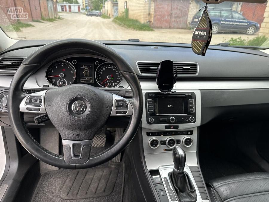 Balts Volkswagen CC / Passat CC 2013 Ukmergė, ar dzinēja tilpumu 2.00 L un nobraukumu 366 tūkst. km par 2300 €, foto 10 vietnē AUTOMOTO.COM.LV