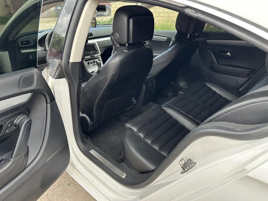Balts Volkswagen CC / Passat CC 2013 Ukmergė, ar dzinēja tilpumu 2.00 L un nobraukumu 366 tūkst. km par 2300 €, foto 13 vietnē AUTOMOTO.COM.LV