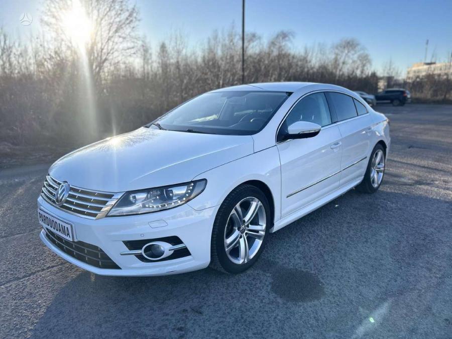 White Volkswagen CC / Passat CC 2016 in Panevezys, with an engine capacity of 1.97 L and mileage of 275 thousand km for 10000 €, photo 4 on AUTOMOTO.COM.LV