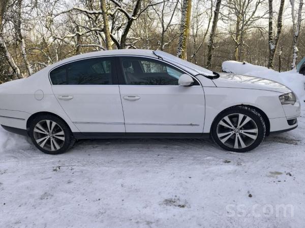 Balts Volkswagen CC / Passat CC 2007 Madona, ar dzinēja tilpumu 2.00 L un nobraukumu 236 tūkst. km par 2300 €, foto 4 vietnē AUTOMOTO.COM.LV