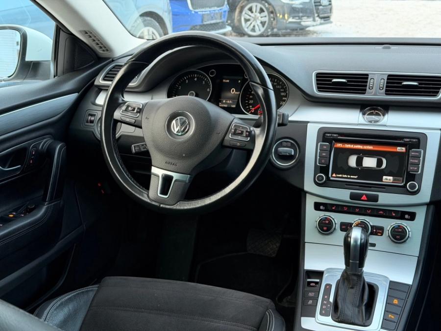 White Volkswagen CC / Passat CC 2015 in Riga, with an engine capacity of 1.40 L and mileage of 144 thousand km for 8680 €, photo 14 on AUTOMOTO.COM.LV