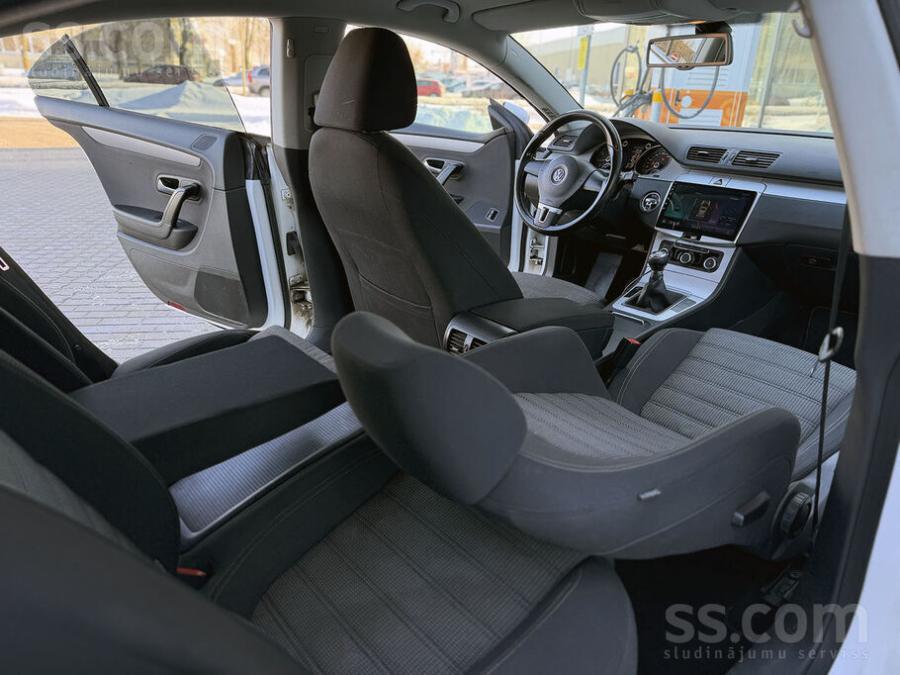 Белый Фольксваген CC / Passat CC 2008 в Рига, объемом двигателя 1.80 л и пробегом 267 тыс. км за 2950 €, фото 10 на AUTOMOTO.COM.LV