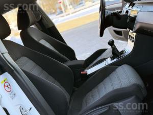 Белый Фольксваген CC / Passat CC 2008 в Рига, объемом двигателя 1.80 л и пробегом 267 тыс. км за 2950 €, фото 14 на AUTOMOTO.COM.LV