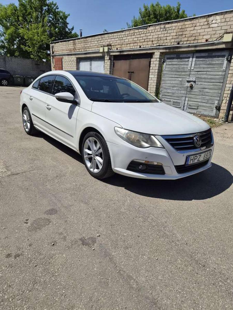 White Volkswagen CC / Passat CC 2009 in Kaunas, with an engine capacity of 2.00 L and mileage of 194 thousand km for 2900 €, photo 4 on AUTOMOTO.COM.LV