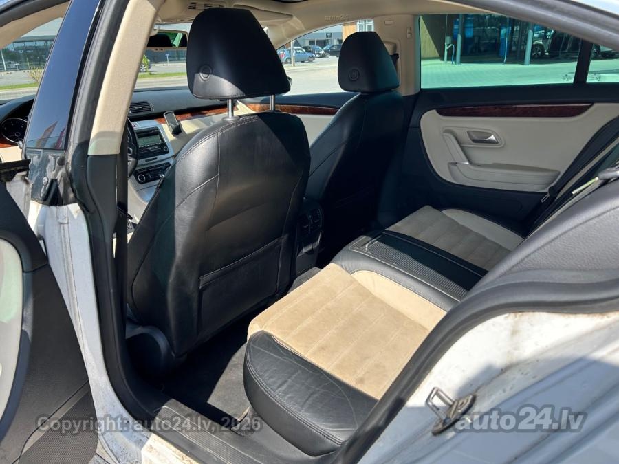 Balts Volkswagen CC / Passat CC 2010 Tallina, ar dzinēja tilpumu 2.00 L un nobraukumu 328 tūkst. km par 4499 €, foto 5 vietnē AUTOMOTO.COM.LV