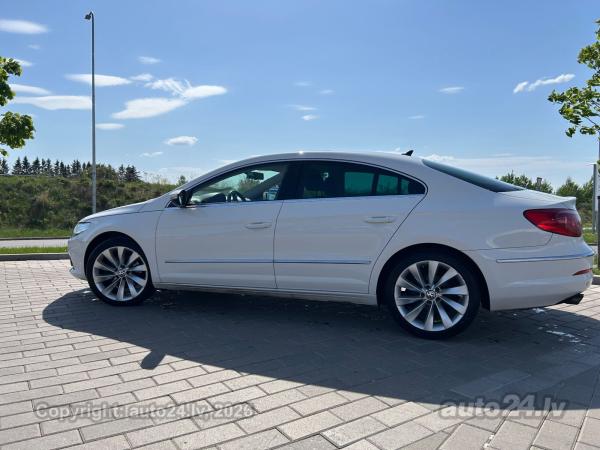 White Volkswagen CC / Passat CC 2010 in Tallinn, with an engine capacity of 2.00 L and mileage of 328 thousand km for 4499 €, photo 8 on AUTOMOTO.COM.LV