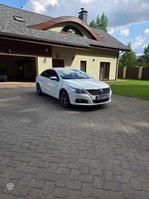Белый Фольксваген CC / Passat CC 2011 в Вильнюс, объемом двигателя 1.97 л и пробегом 289 тыс. км за 4300 €, фото  на AUTOMOTO.COM.LV