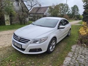 White Volkswagen CC / Passat CC 2011 in Riga, with an engine capacity of 2.00 L and mileage of 232 thousand km for 5300 €, photo 4 on AUTOMOTO.COM.LV