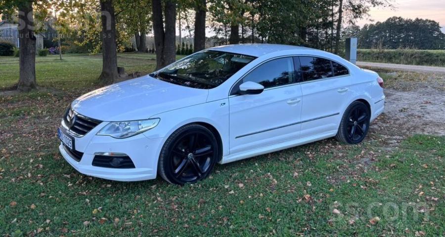White Volkswagen CC / Passat CC 2011 in Liepaja, with an engine capacity of 2.00 L and mileage of 278 thousand km for 5999 €, photo 3 on AUTOMOTO.COM.LV