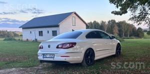 White Volkswagen CC / Passat CC 2011 in Liepaja, with an engine capacity of 2.00 L and mileage of 278 thousand km for 5999 €, photo 4 on AUTOMOTO.COM.LV