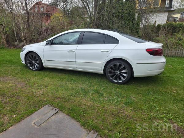 White Volkswagen CC / Passat CC 2012 in Riga, with an engine capacity of 2.00 L and mileage of 233 thousand km for 5000 €, photo 5 on AUTOMOTO.COM.LV