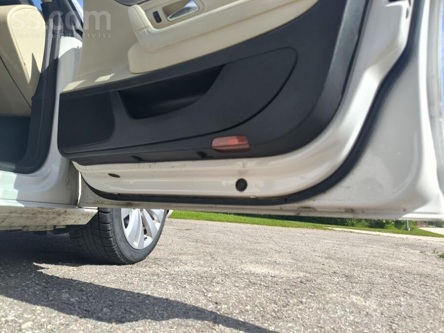 Balts Volkswagen CC / Passat CC 2012 Talsi, ar dzinēja tilpumu 2.00 L un nobraukumu 144 tūkst. km par 3290 €, foto 9 vietnē AUTOMOTO.COM.LV