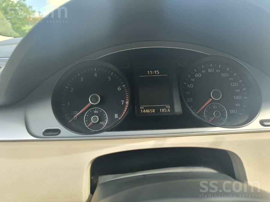 Balts Volkswagen CC / Passat CC 2012 Talsi, ar dzinēja tilpumu 2.00 L un nobraukumu 144 tūkst. km par 3290 €, foto 12 vietnē AUTOMOTO.COM.LV