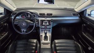White Volkswagen CC / Passat CC 2012 in Kaunas, with an engine capacity of 1.39 L and mileage of 299 thousand km for 5200 €, photo 13 on AUTOMOTO.COM.LV