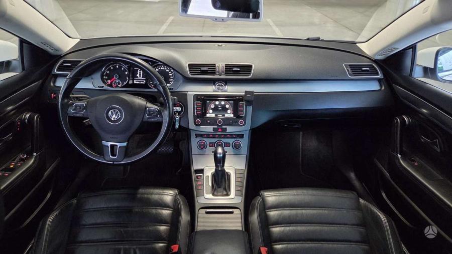 White Volkswagen CC / Passat CC 2012 in Kaunas, with an engine capacity of 1.39 L and mileage of 299 thousand km for 5200 €, photo 13 on AUTOMOTO.COM.LV