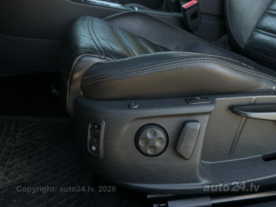 Белый Фольксваген CC / Passat CC 2012 в Кейла, объемом двигателя 2.00 л и пробегом 0 тыс. км за 8500 €, фото 10 на AUTOMOTO.COM.LV