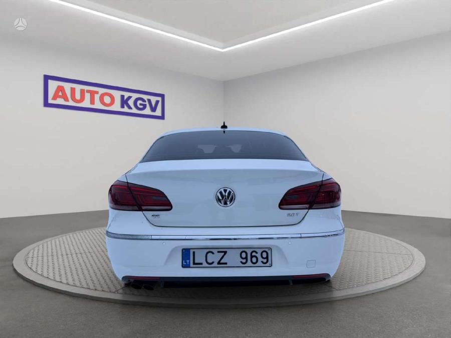 White Volkswagen CC / Passat CC 2013 in Kaunas, with an engine capacity of 2.00 L and mileage of 221 thousand km for 8499 €, photo 4 on AUTOMOTO.COM.LV