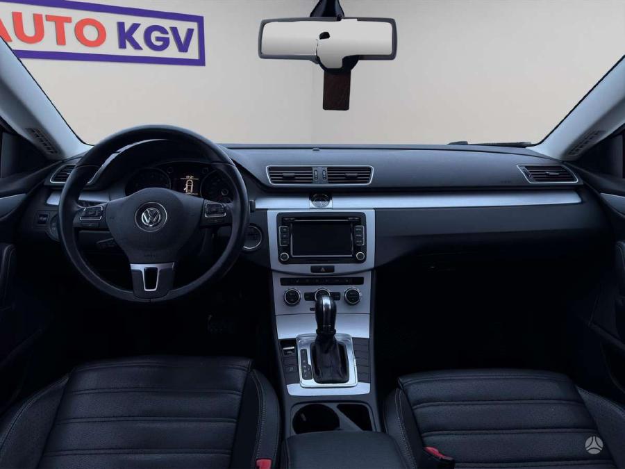 White Volkswagen CC / Passat CC 2013 in Kaunas, with an engine capacity of 2.00 L and mileage of 221 thousand km for 8499 €, photo 12 on AUTOMOTO.COM.LV