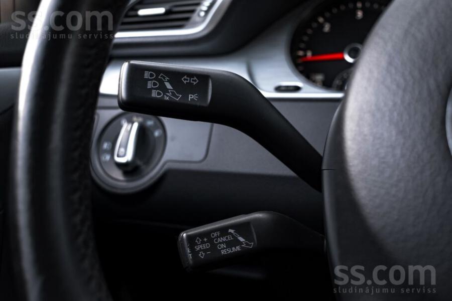 Balts Volkswagen CC / Passat CC 2013 Rīga, ar dzinēja tilpumu 2.00 L un nobraukumu 262 tūkst. km par 6990 €, foto 18 vietnē AUTOMOTO.COM.LV