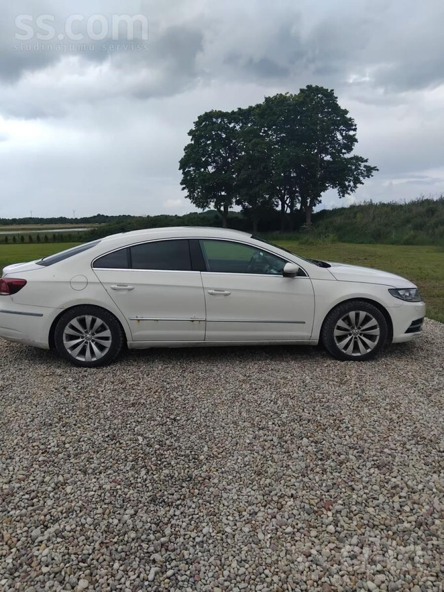 White Volkswagen CC / Passat CC 2013 in Kuldiga, with an engine capacity of 2.00 L and mileage of 357 thousand km for 4500 €, photo 4 on AUTOMOTO.COM.LV