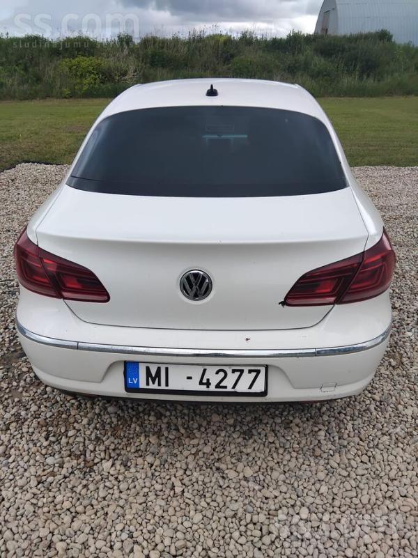 White Volkswagen CC / Passat CC 2013 in Kuldiga, with an engine capacity of 2.00 L and mileage of 357 thousand km for 4500 €, photo 4 on AUTOMOTO.COM.LV