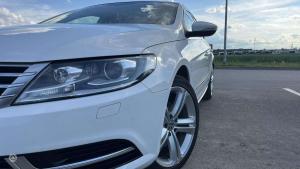White Volkswagen CC / Passat CC 2014 in Siauliai, with an engine capacity of 1.97 L and mileage of 253 thousand km for 7400 €, photo 4 on AUTOMOTO.COM.LV
