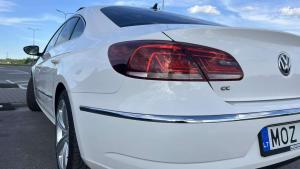 White Volkswagen CC / Passat CC 2014 in Siauliai, with an engine capacity of 1.97 L and mileage of 253 thousand km for 7400 €, photo 7 on AUTOMOTO.COM.LV