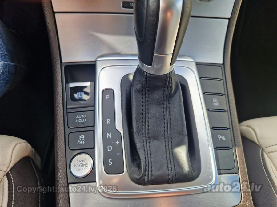 Белый Фольксваген CC / Passat CC 2015 в Таллин, объемом двигателя 1.40 л и пробегом 237 тыс. км за 8900 €, фото 18 на AUTOMOTO.COM.LV