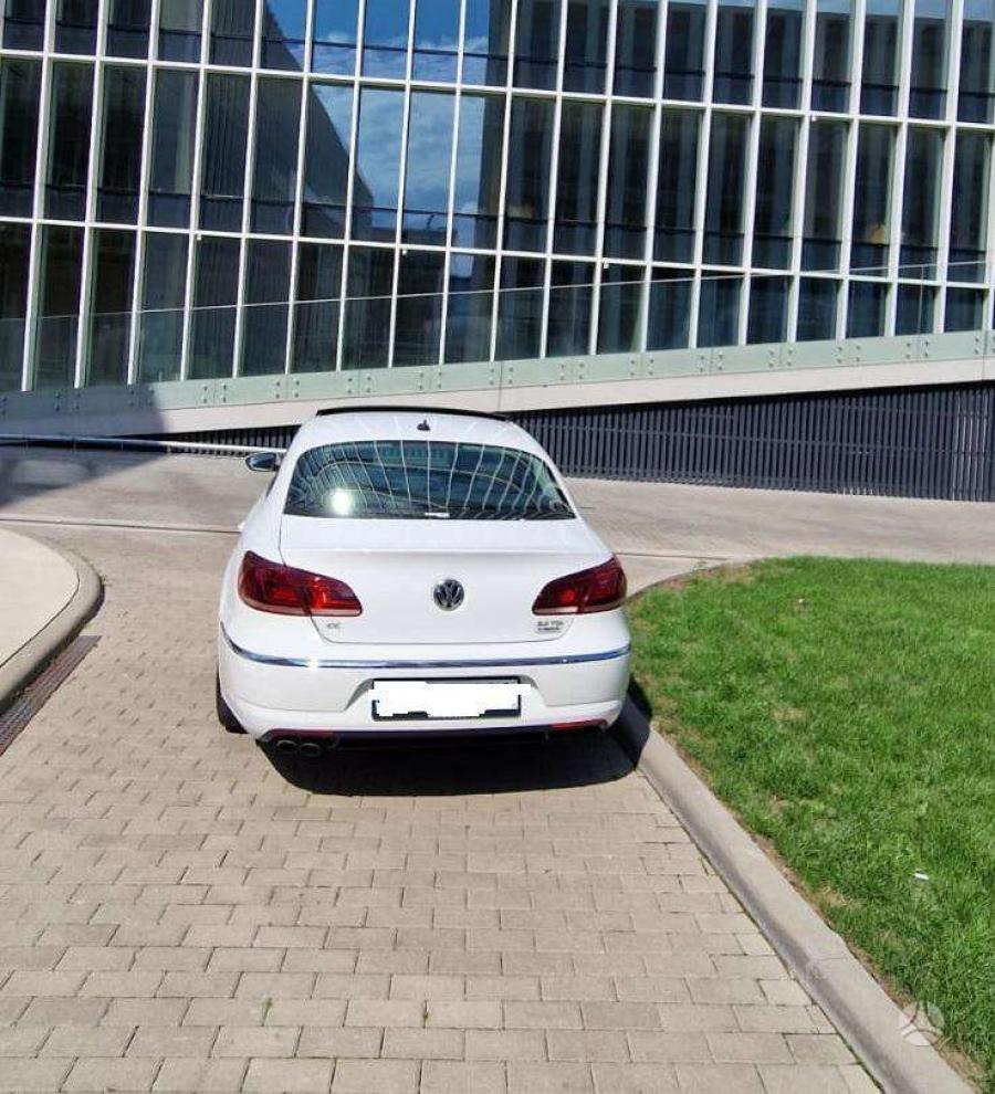 Белый Фольксваген CC / Passat CC 2018 в Вильнюс, объемом двигателя 1.97 л и пробегом 243 тыс. км за 9980 €, фото 5 на AUTOMOTO.COM.LV